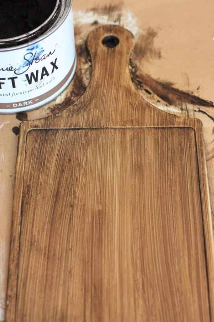 dollar-store-tutorial-turn-cutting-board-into-a-faux-antique-wood-board